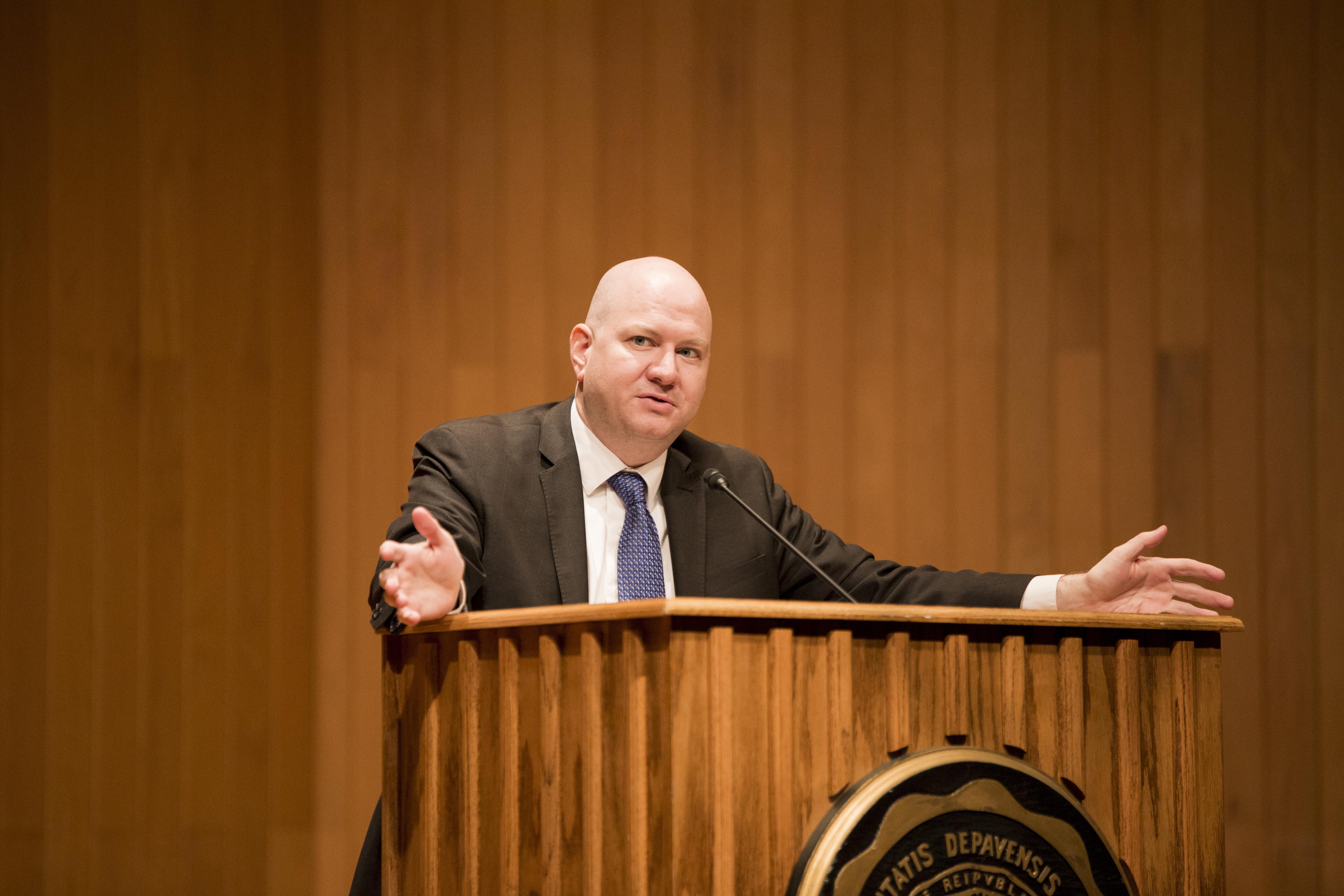 Editor of ‘The American Conservative’ explains conservative ideology ...